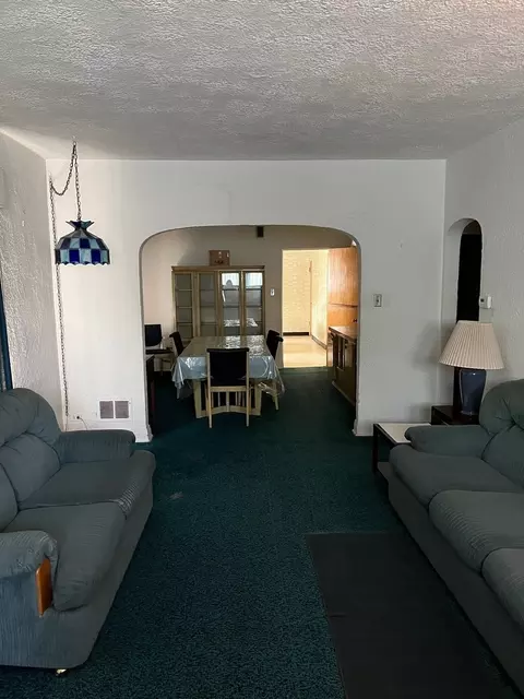 2060 Broadway St, Blue Island, IL 60406 | MLS# 12543941 | 15 Photos ...