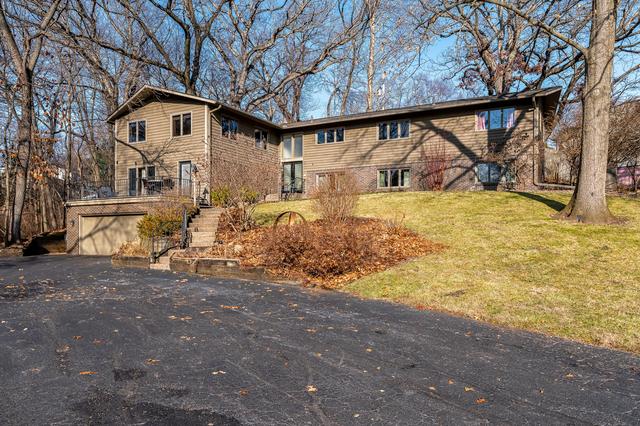 3503 53rd St, Moline, IL 61265 | MLS# 12548707 | 35 Photos - Movoto