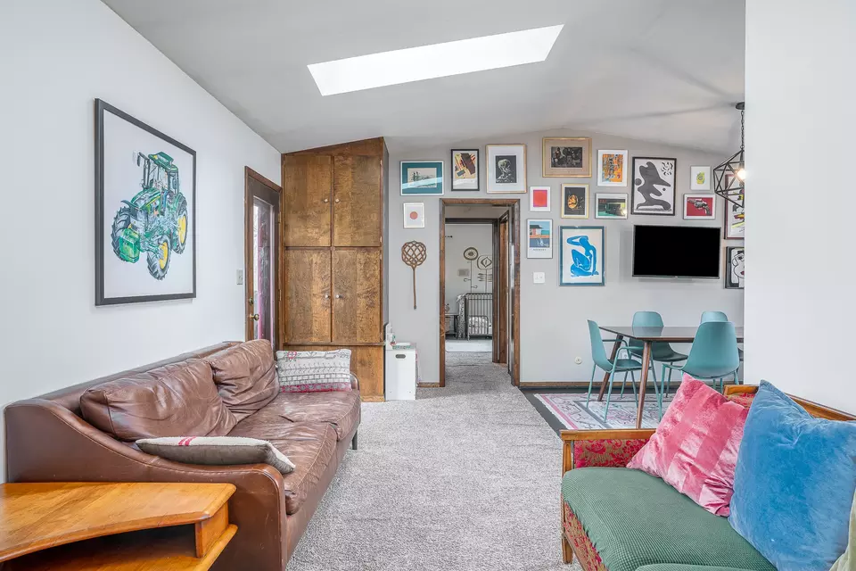 3503 53rd St, Moline, IL 61265 | MLS# 12548707 | 35 Photos - Movoto