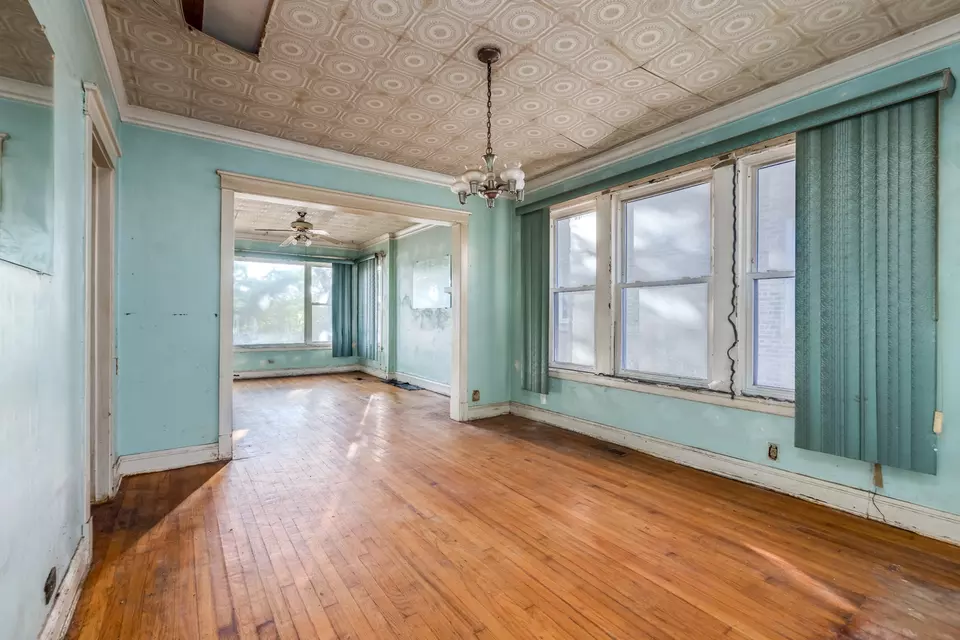 7206 S Lafayette Ave, Chicago, IL 60621 | MLS# 12560531 | 17 Photos ...
