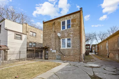 8104 S South Shore Dr, Chicago, IL 60617 | MLS# 12572513 | 26 Photos ...