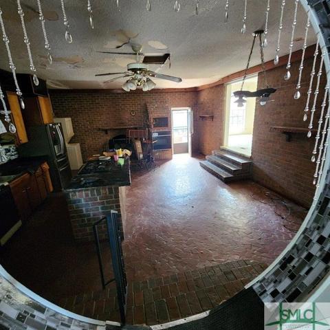 2218 Mosley St, Savannah, GA 31404 | 32 Photos | MLS #288834 - Movoto