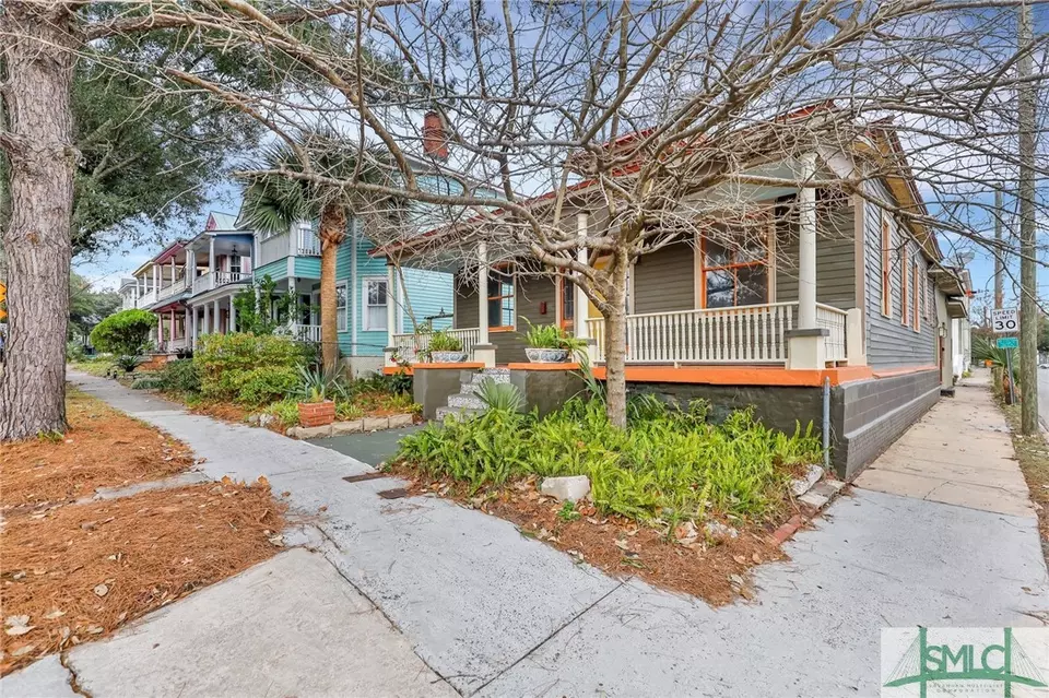 548 E Duffy St, Savannah, GA 31401 | 49 Photos - Movoto
