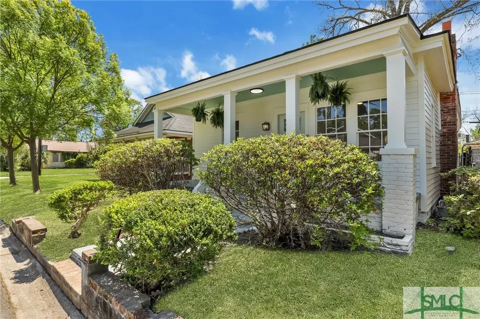 907 W 42nd St, Savannah, GA 31415 | 39 Photos - Movoto