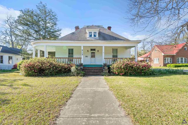313 W Church St, Fort Valley, GA 31030 | MLS# 252324 | 38 Photos - Movoto