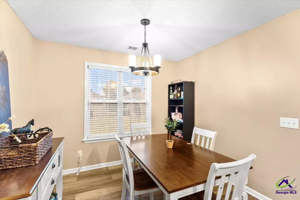 319 Tyson Glen Dr, Warner Robins, GA 31088 | MLS# 256269 | 30 Photos ...
