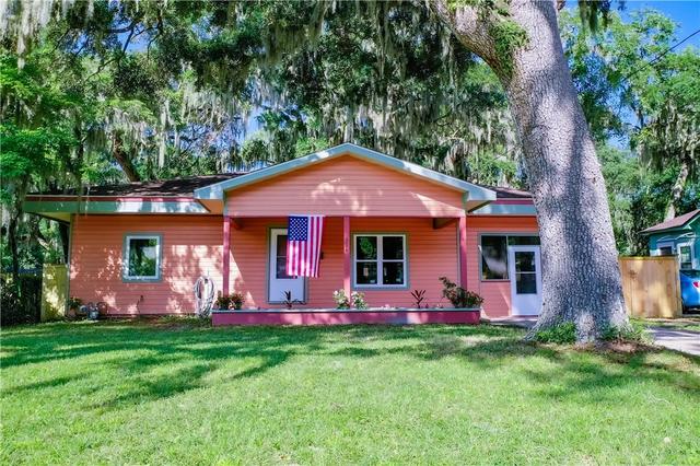 314 Norwich St, Brunswick, GA 31520 | MLS# 1654695 | 38 Photos - Movoto
