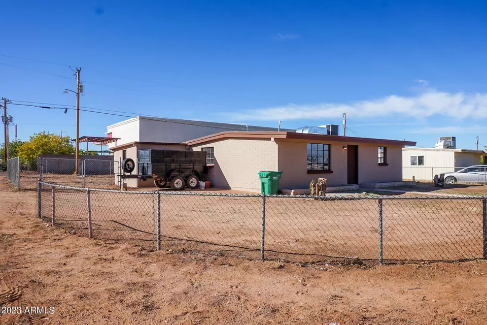 301 1st St, Huachuca City, AZ 85616 | 29 Photos - Movoto