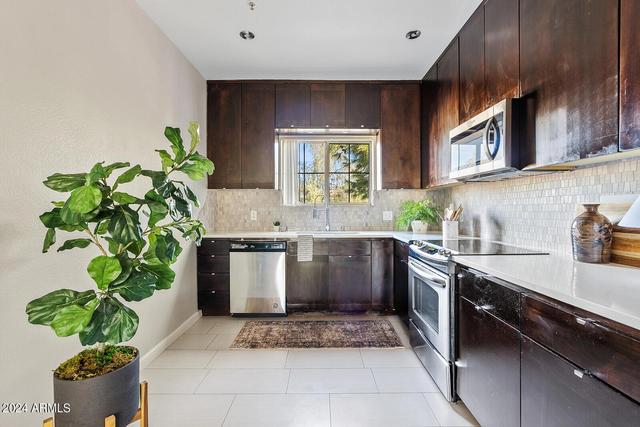 Cameron Ranch, Gilbert, AZ Condos & Townhouses For Sale - Movoto