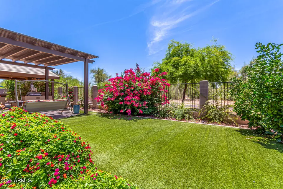 20439 E Palomino Dr, Queen Creek, AZ 85142 | MLS# 6870869 | 97 Photos ...