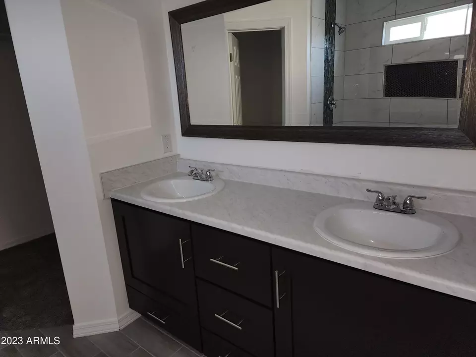 13905 S Avalon Rd, Arizona City, AZ 85123 | MLS# 6913724 | 14 Photos ...