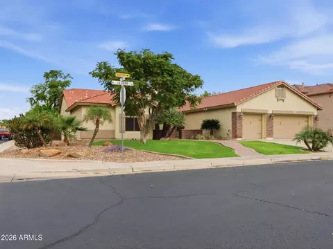 9828 W Jasmine Trl, Peoria, AZ 85383 | MLS# 6964216 | 50 Photos - Movoto