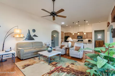 2495 E Skywalker Way, Green Valley, AZ 85614 | 50 Photos - Movoto