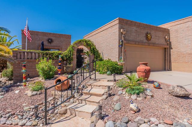 1383 W Camino De La Oca, Green Valley, AZ 85622 | 39 Photos - Movoto
