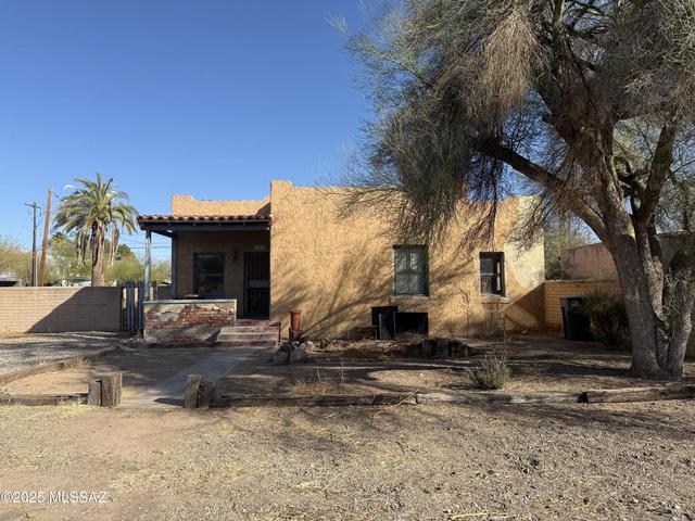 2956 N Tyndall Ave, Tucson, AZ 85719 | 15 Photos - Movoto
