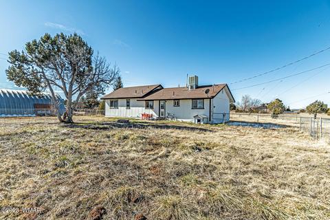 1501 N 2nd Pl, Show Low, AZ 85901 | 17 Photos | MLS #244341 - Movoto
