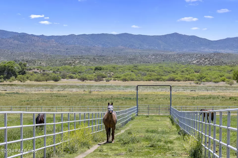5500 S Four Cross Ranch Rd, Skull Valley, AZ 86338 | MLS# 1069120 | 74 ...