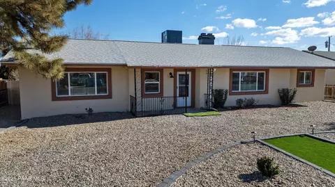 3617 N Dale Dr, Prescott Valley, AZ 86314 | MLS# 1070249 | 29 Photos ...