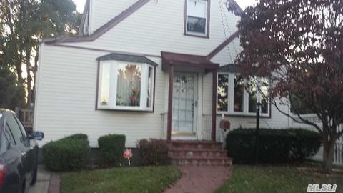 242 Greengrove Ave, Uniondale, NY 11553 - Movoto