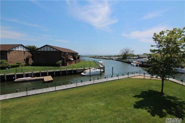 401 Mariners Way, Copiague, NY 11726 - Movoto