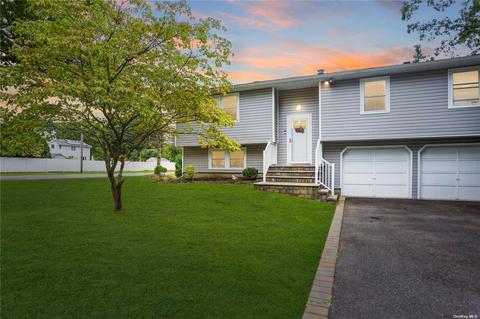 Leisure Glen, Ridge, NY real estate & homes for Sale - Movoto