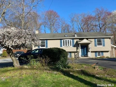154 Coram Homes for Sale - Coram NY Real Estate - Movoto