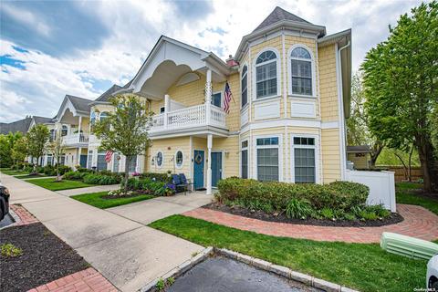 912 Emily Dr #912, Patchogue, NY 11772 | 1 photo | MLS #3400889 - Movoto