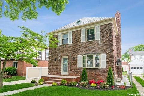 73-09 180th St, Fresh Meadows, NY 11366 | 36 Photos - Movoto