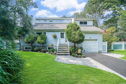 24 West St, Middle Island, NY 11953 | 28 Photos | MLS #3426436 - Movoto