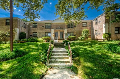 179 Great Neck Condos for Sale - Great Neck NY Townhouses - Movoto