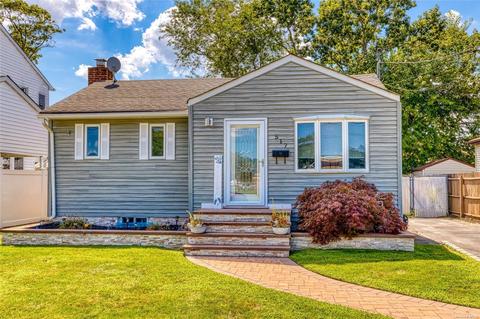 517 N Monroe Ave, Lindenhurst, NY 11757 | 1 photo | MLS #3428319 - Movoto