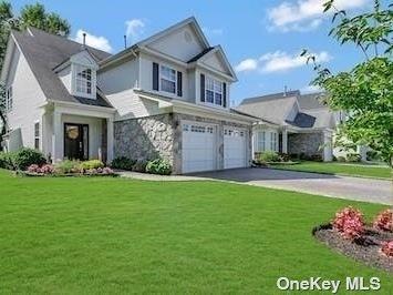 12 Alexandra Dr #12, Middle Island, NY 11953 | 1 photo | MLS #3429104 ...