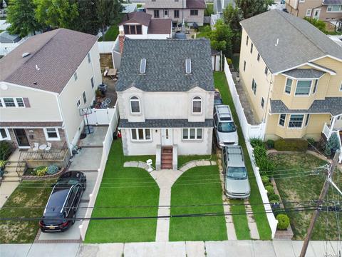 2457 Williams Ct, Bellmore, NY 11710 | 19 Photos | MLS #3431998 - Movoto