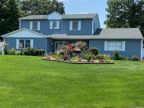 20 Half Hollow Rd, Selden, NY 11784 | 33 Photos | MLS #3440378 - Movoto
