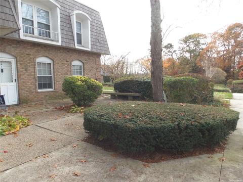 655 Middle Country Rd #2H1, Coram, NY 11727 | 16 Photos | MLS #3442045 ...