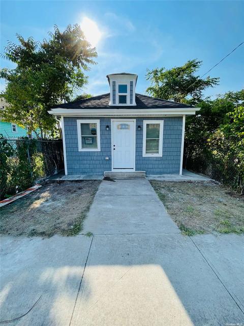 341 Beach 40 St, Far Rockaway, NY 11691 | 6 Photos | MLS #3406322 - Movoto