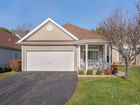 Leisure Glen, Ridge, NY real estate & homes for Sale - Movoto