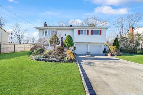 7 Rocket Dr, Islip Terrace, NY 11752 | 29 Photos | MLS #3448144 - Movoto