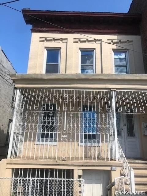 715 Oakland Pl, Bronx, NY 10457 - Movoto.com