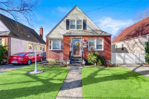 1011 Covert Ave, New Hyde Park, NY 11040 | 21 Photos | MLS #3455865 ...