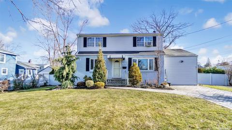 310 N 5th, Lindenhurst, NY 11757 | 1 photo - Movoto