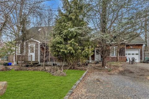 114 Brook Ln, Smithtown, NY 11787 | 12 Photos | MLS #3464689 - Movoto