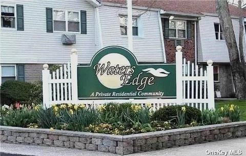 Condo/Townhouse Homes for Sale in Patchogue NY