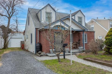 41 Haig Rd, Valley Stream, NY 11581 | 25 Photos | MLS #3467915 - Movoto