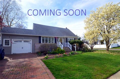95 Intervale Ave, Farmingdale, NY 11735 | 2 Photos | MLS #3472979 - Movoto