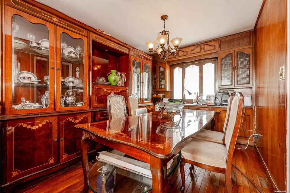 225-08 Hillside Ave #DUPLEX, Queens Village, NY 11427 | 10 Photos - Movoto