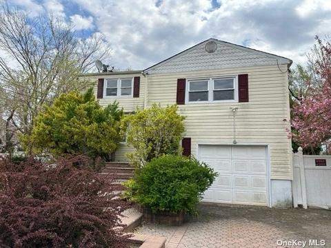 18 Frank Ave, Farmingdale, NY 11735 | 22 Photos | MLS #3475191 - Movoto