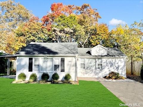 165 Cranberry Dr, Mastic Beach, NY 11951 | 19 Photos | MLS #3475329 ...