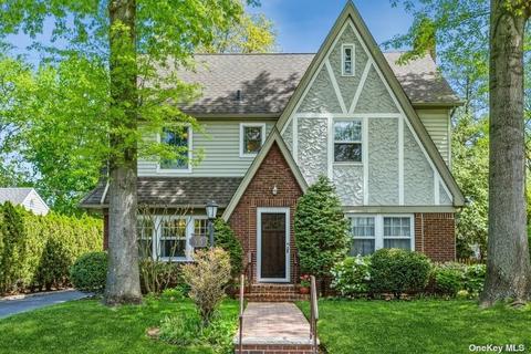 15 Brompton Rd, Garden City, NY 11530 | 35 Photos | MLS #3477052 - Movoto