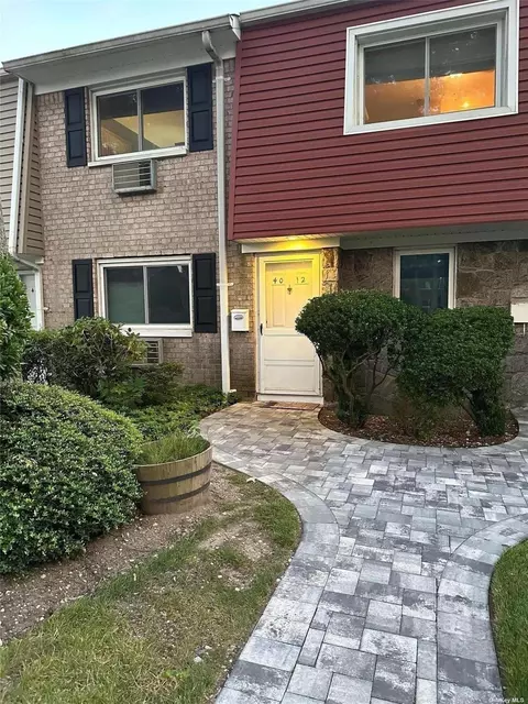 Patchogue, NY Condos & Townhouses For Sale - Movoto